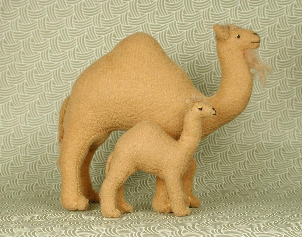 Miniature Soft Sculpture Camel on Luulla